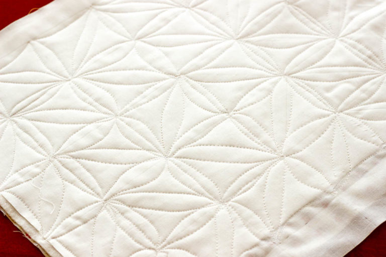 How to Quilt Continuous Curves and Flowers - Simple Handmade. Everyday