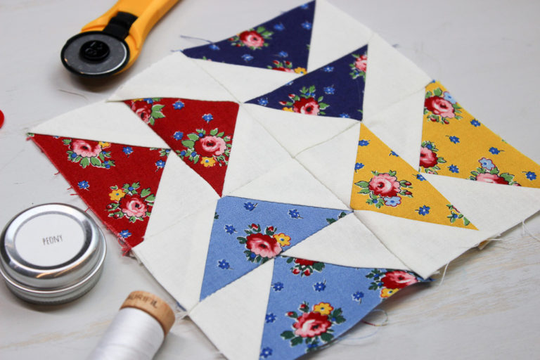 Hand Pieced QAL: Flying Geese Unit (Block 3) - Simple Handmade. Everyday